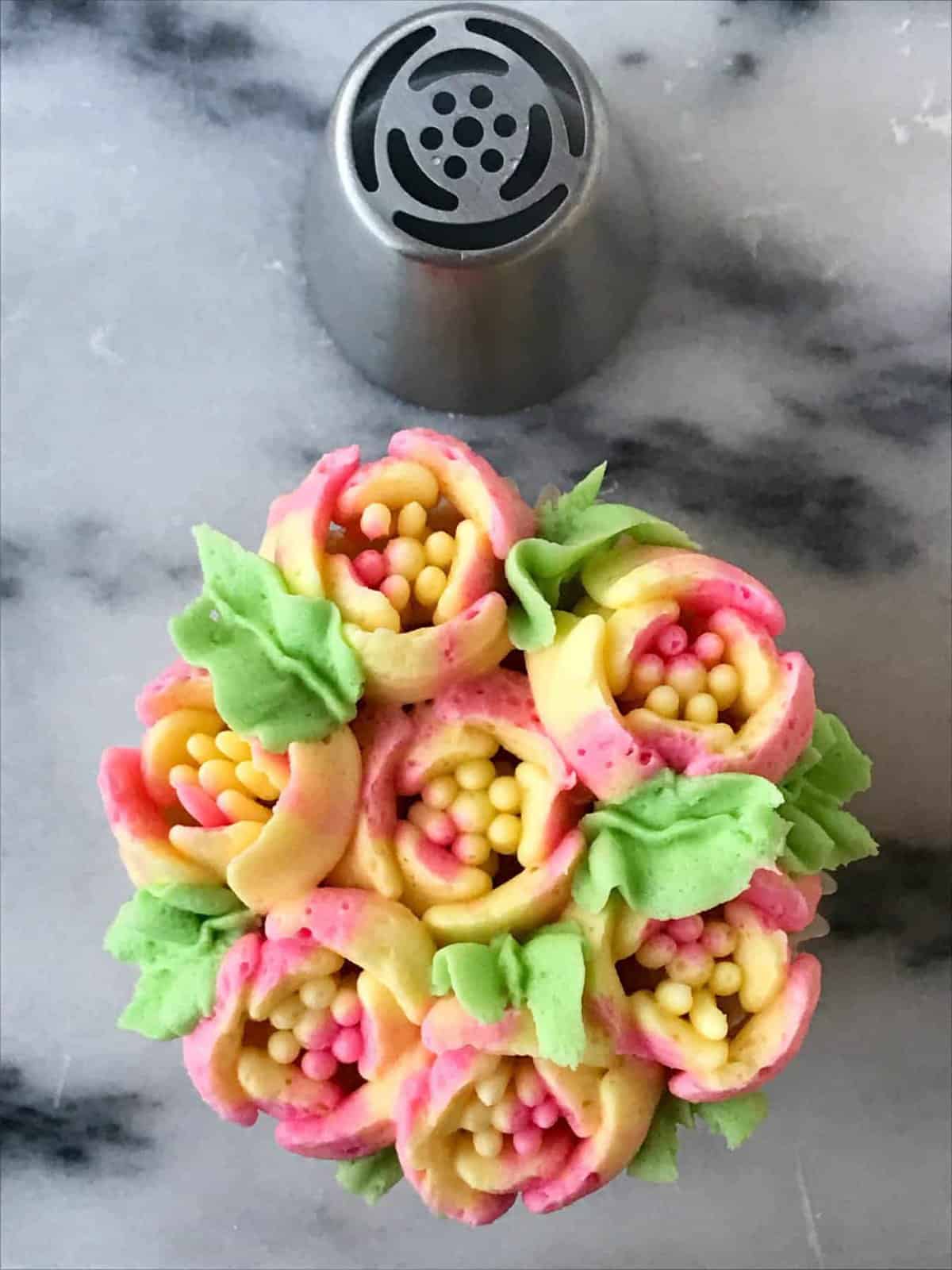 How To Use Russian Piping Tips (+Video!) - Boston Girl Bakes