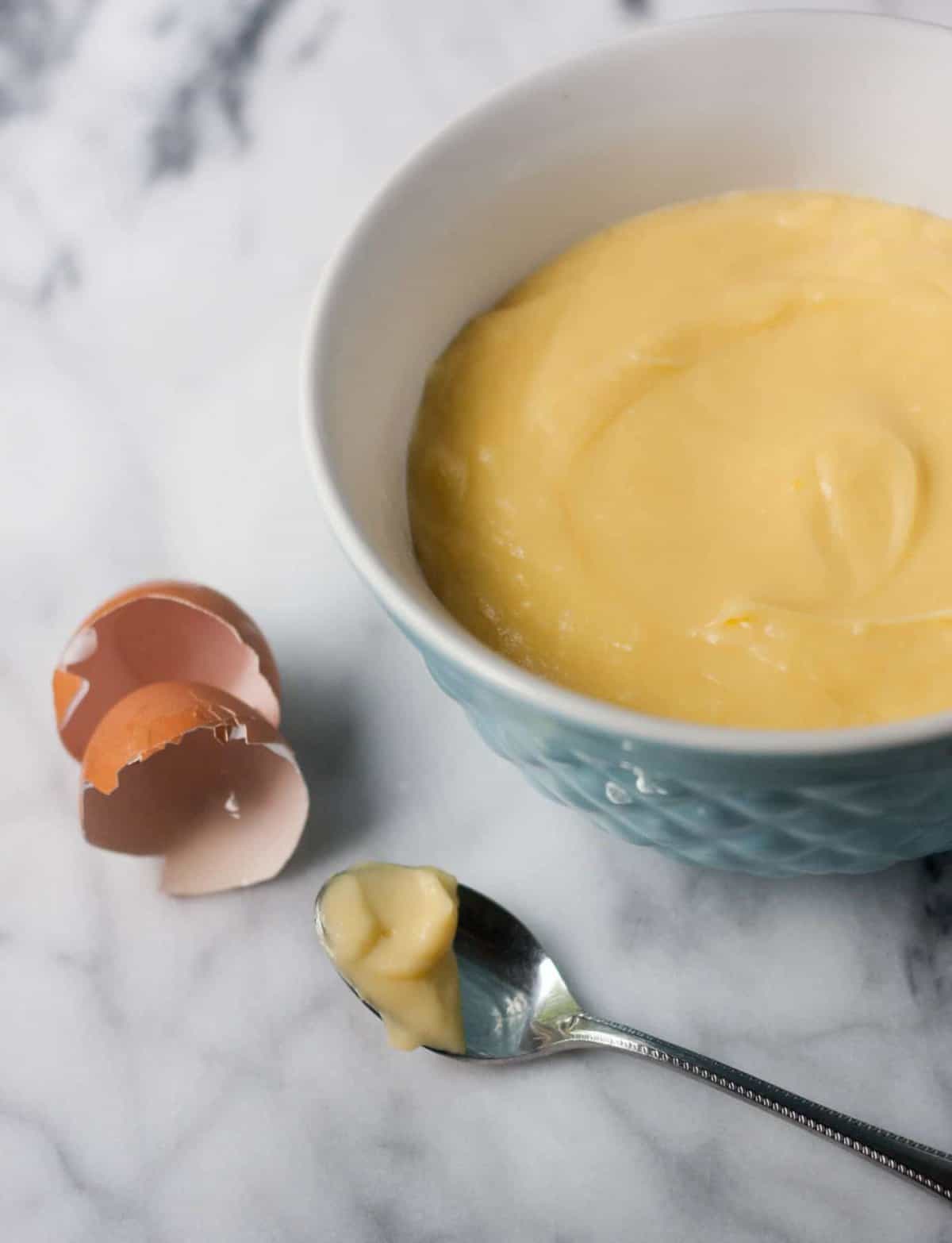How To Temper Eggs (Easy Step-By-Step Guide)