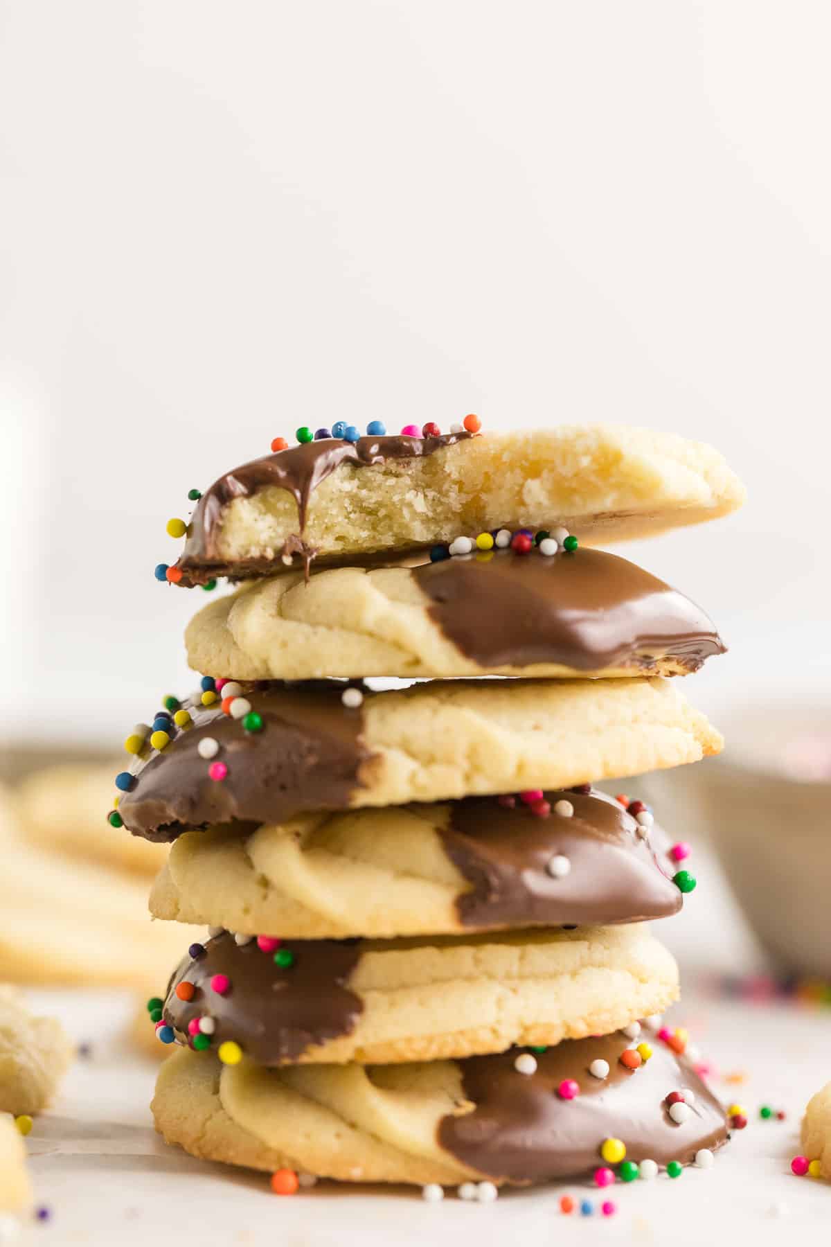 Gingerbread Latte Cookies (with espresso icing!)