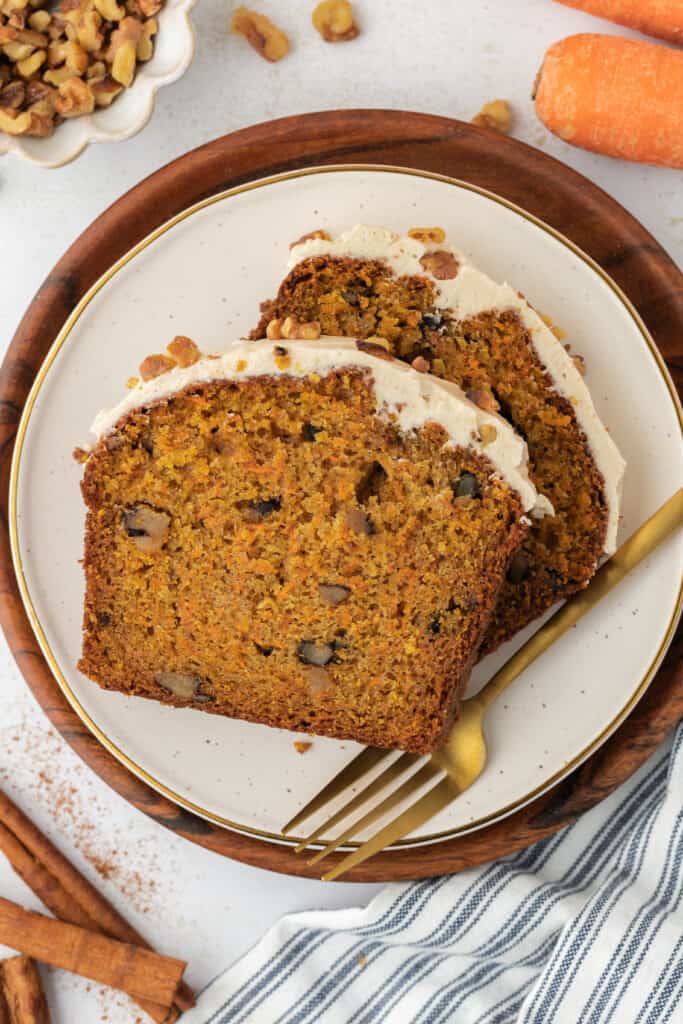 Easy Carrot Cake Loaf (With Cream Cheese Glaze)