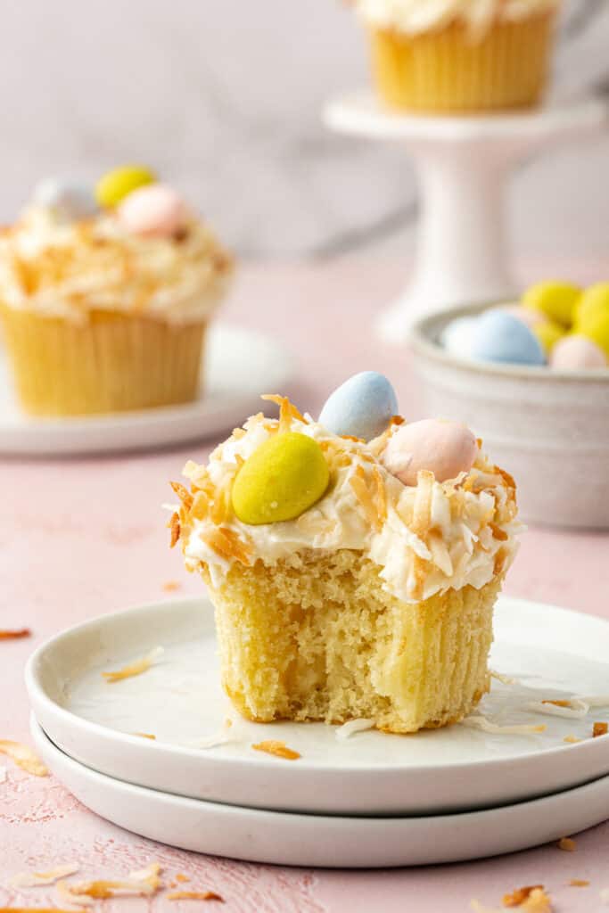 Easy Bird Nest Cupcakes (Fun + Easy Spring Recipe)