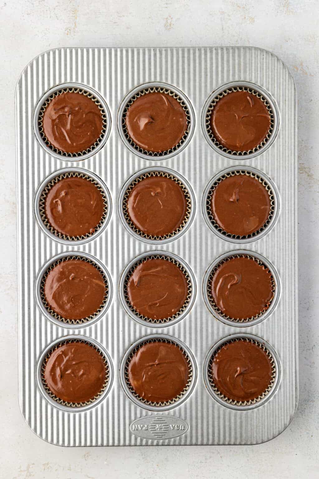 Easy Mini Chocolate Cheesecakes (Made In Muffin Pan!)