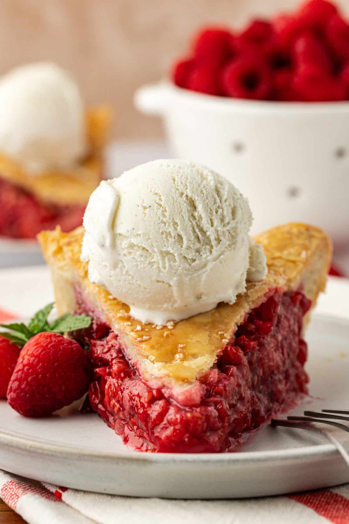 Raspberry Pie Recipe (3 Simple Ingredients!)