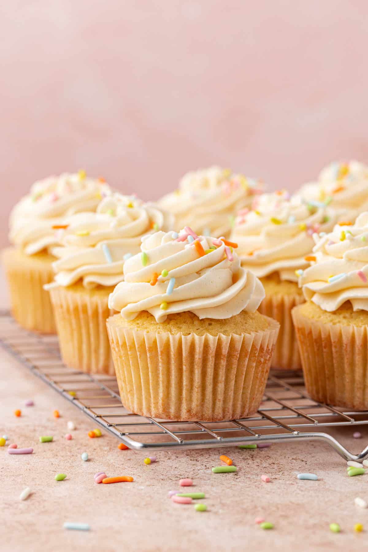 Easy Vanilla Cupcake Recipe - So Fluffy (+ Video!)