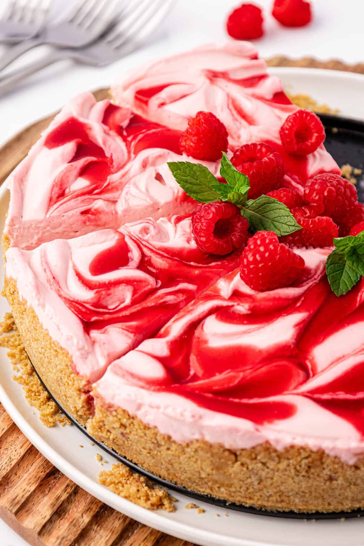 Easy No Bake Raspberry Cheesecake Recipe