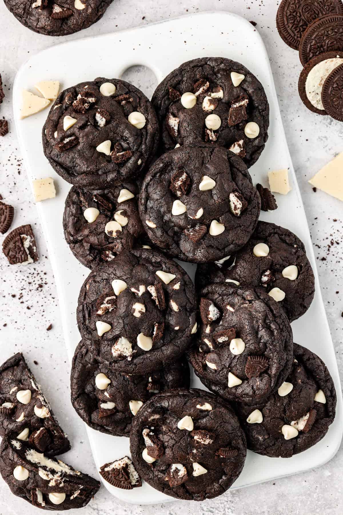 The BEST Cookies And Cream Cookies Recipe